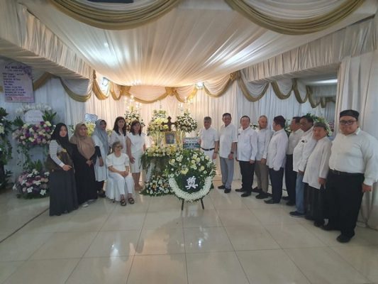 Pengurus Cheng Hoo Maisong ke Mendiang Ali Widjaja dan Ibu Soeryani Tanoko - Chenghoo.co